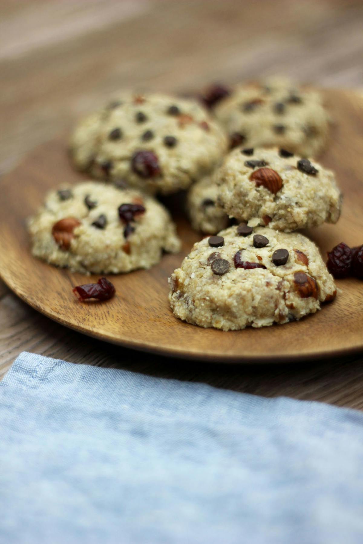 Cookies sans cuisson aux fruits secs et pépites de chocolat | Régal