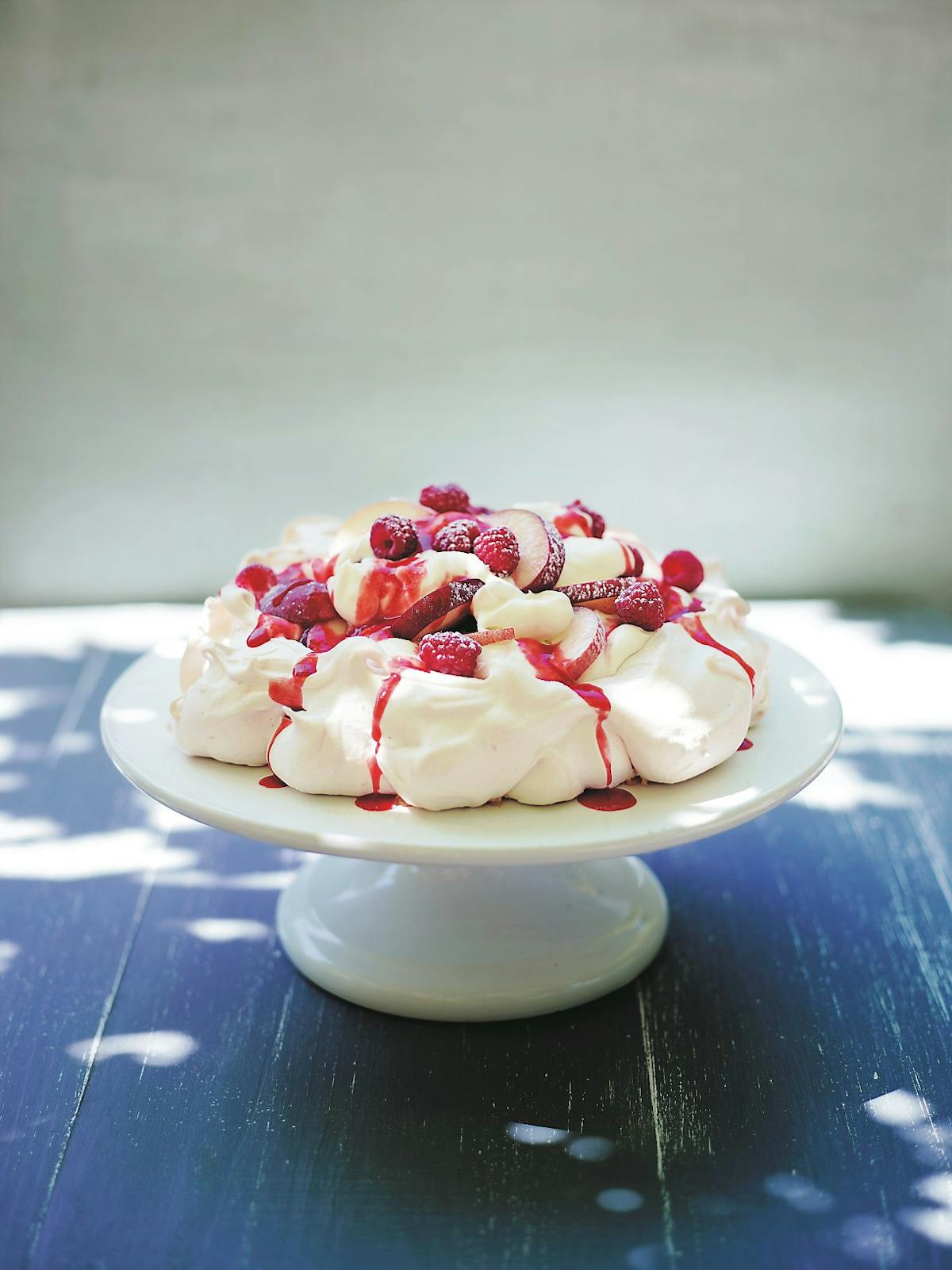 Pavlova melba aux fruits rouges | Régal