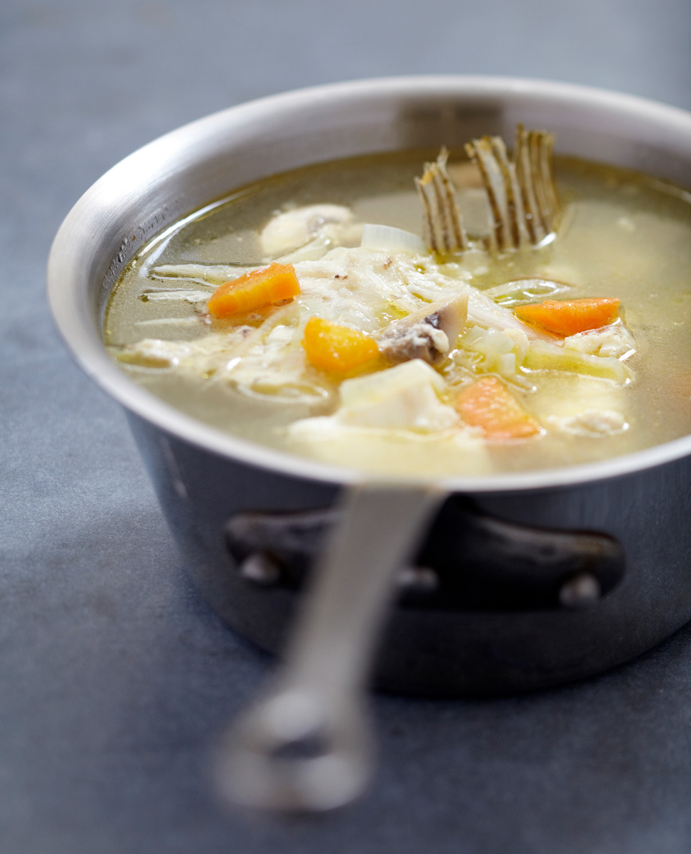 Fumet de poisson : recette traditionnelle (4 étapes) | Régal
