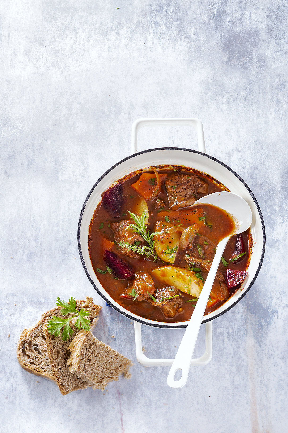 Goulash : recette hongroise (4 étapes) | Régal