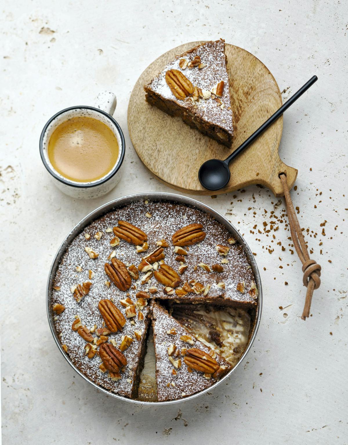 Gâteau chocolat noix : recette gourmande | Régal