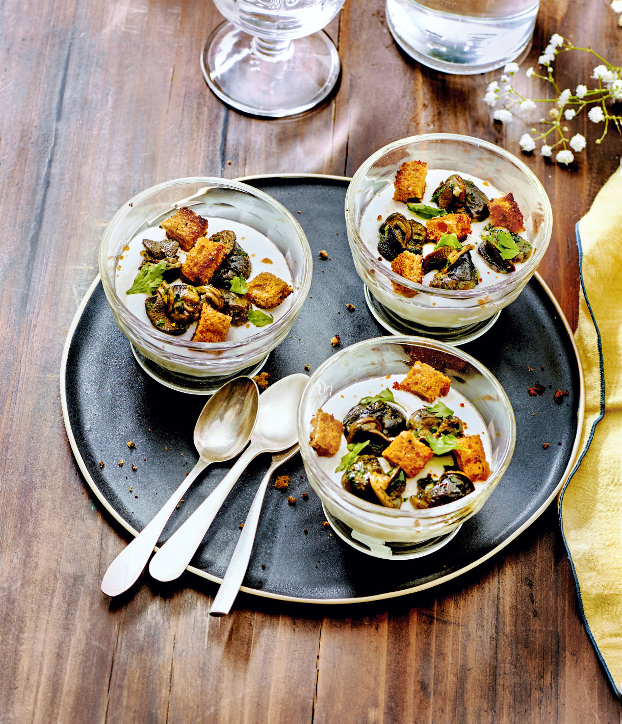 Cassolette d'escargots à la crème : recette gourmande | Régal