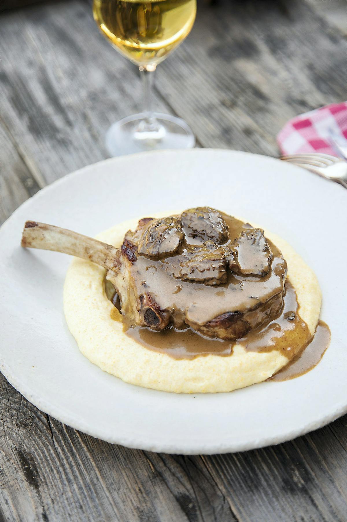 Côte de veau aux morilles : recette de chef (3 étapes) | Régal