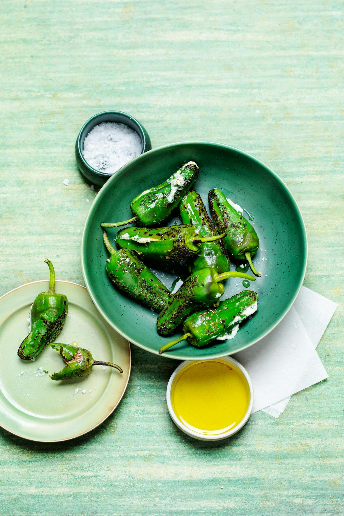 Piment farci au fromage : recette facile (3 étapes - 30 min) | Régal