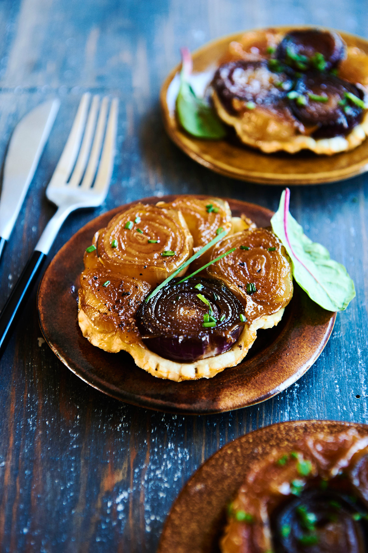 Tarte tatin d'oignons caramélisés : recette gourmande | Régal
