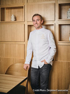 La bûche pistache-griottes de Nicolas Paciello | Régal