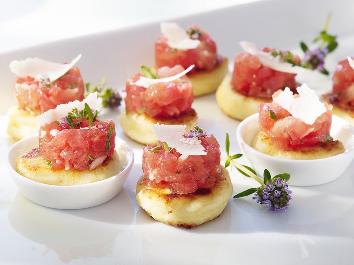 Coussins de ricotta et parmesan, tartare de tomates | Régal