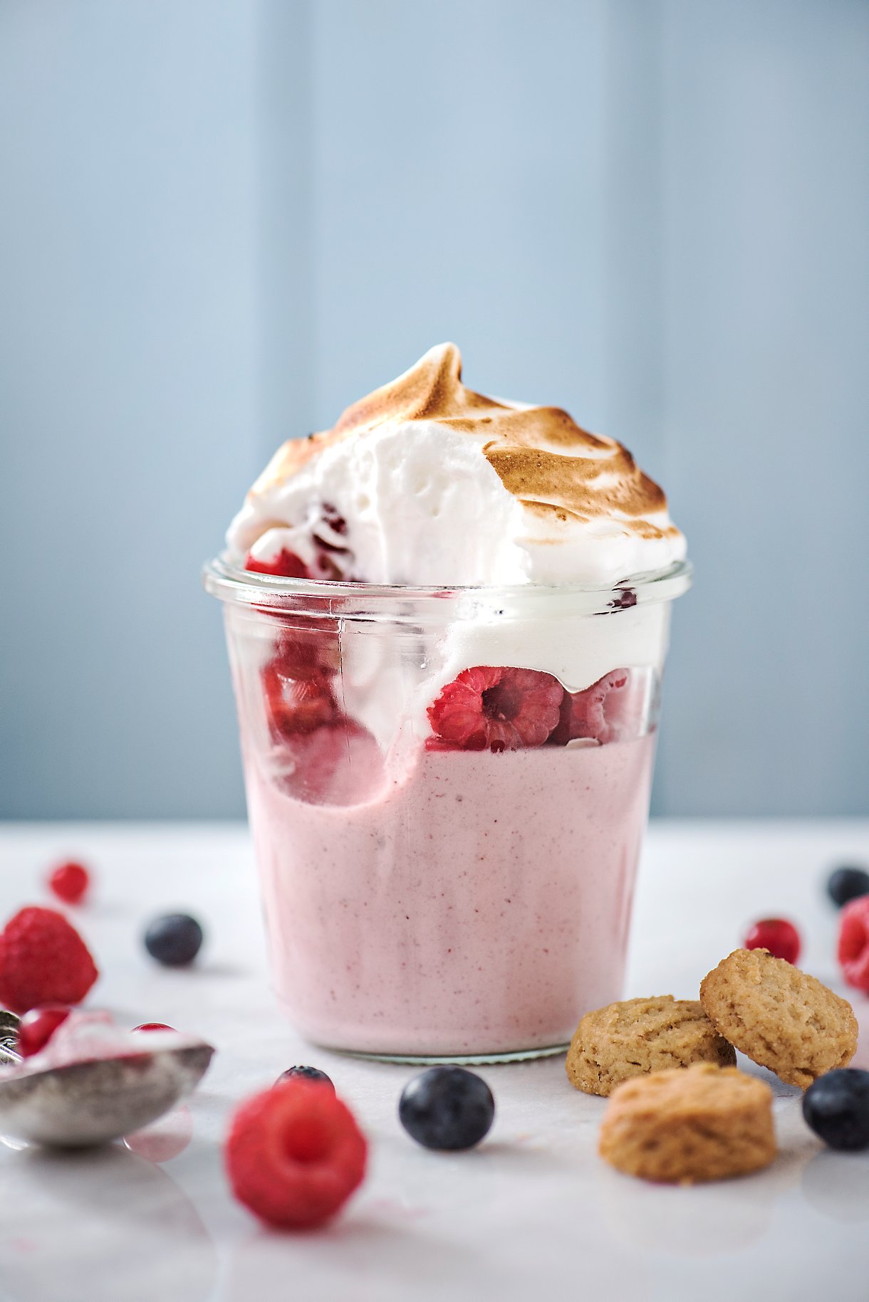 Mousses aux framboises meringuées | Régal