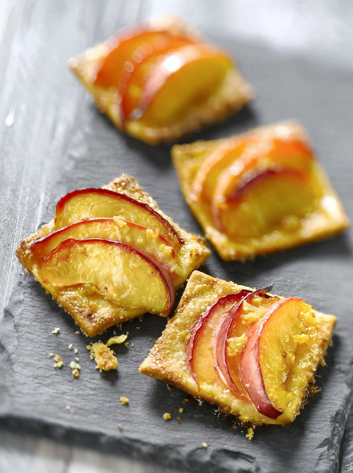 Tartelette fine nectarine-gingembre | Régal