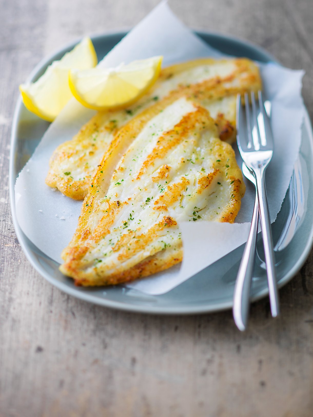 Filets de plie meunière (30 MINUTES🕑) : recette de poisson facile | Régal