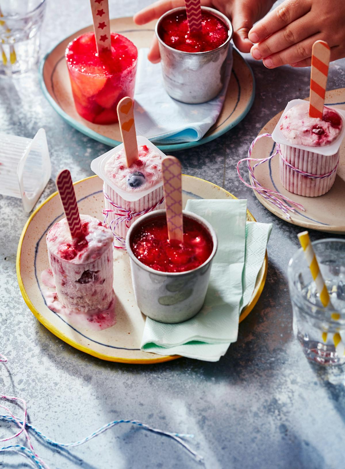 Petits-suisses glacés : recette aux fruits rouges (2 étapes - 15 min ...