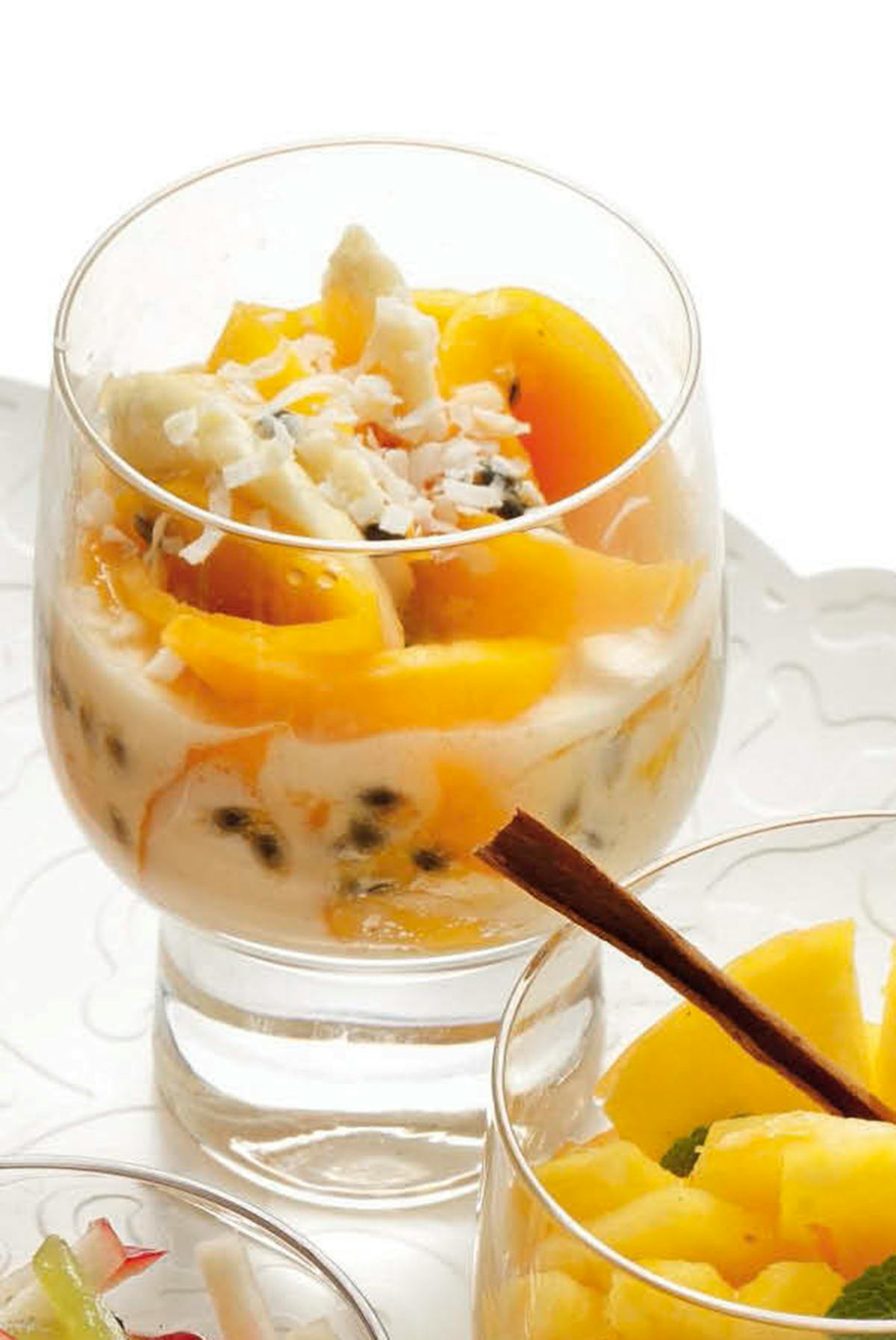 Mangue-banane-passion, crème à la vanille | Régal