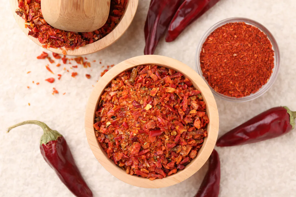 Voici comment parfumer vos plats au piment… sans qu’ils piquent ! | Régal