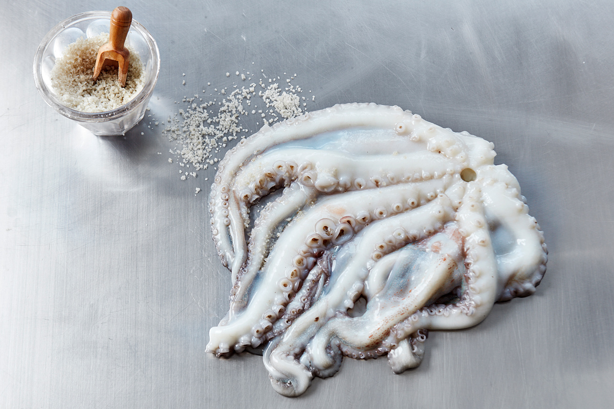 Comment cuisiner le poulpe ? Astuces & recettes 🐙 | Régal
