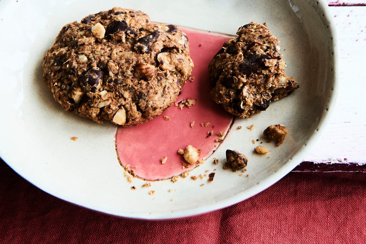 Cookies à IG bas : notre recette healthy de biscuits chocolat-noisettes ...