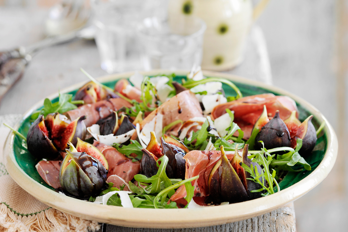 Salade de figues : une entrée fraîche et gourmande aux saveurs ...